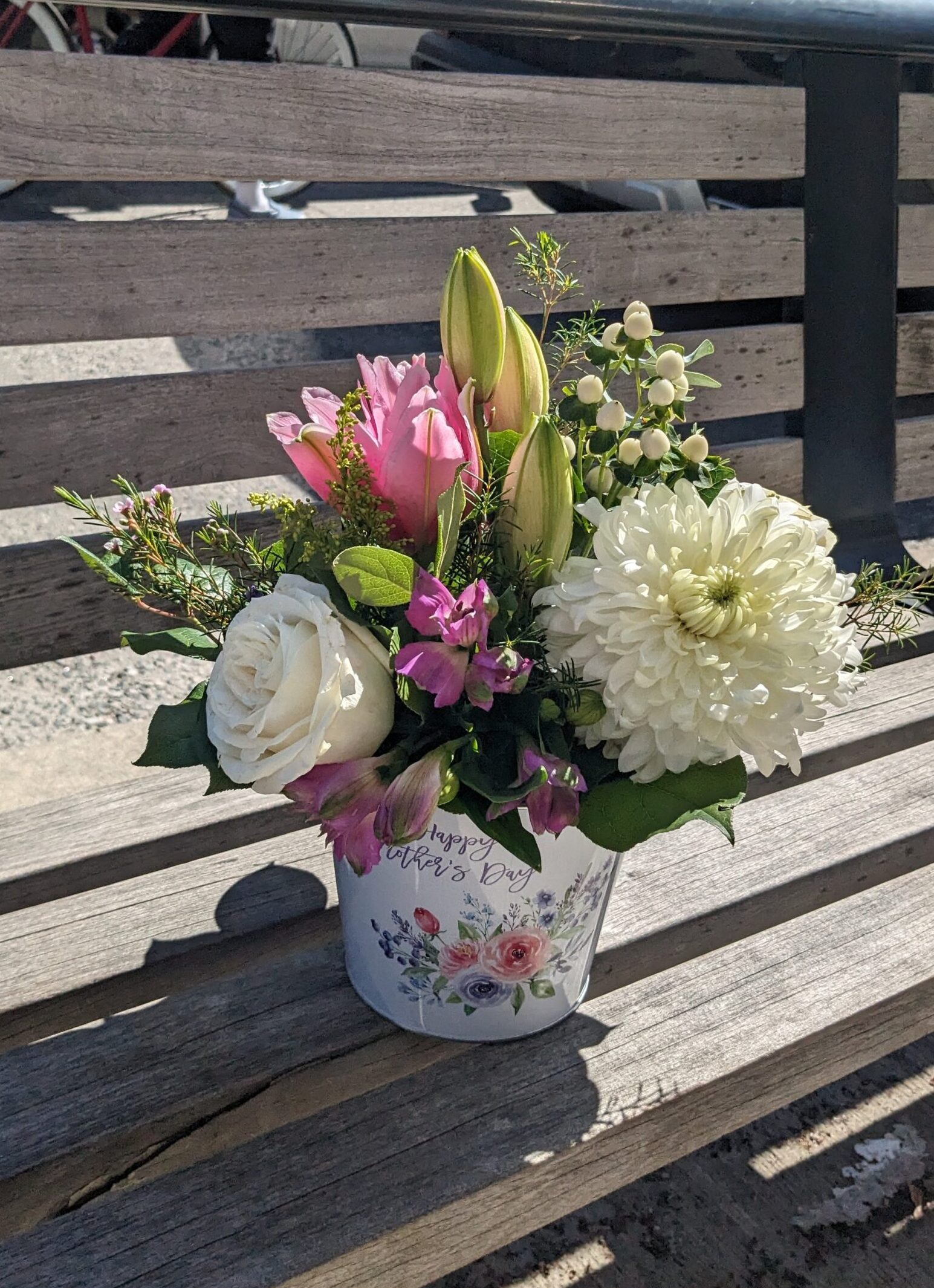 Spring Love - Tina's 4Ever Flowers